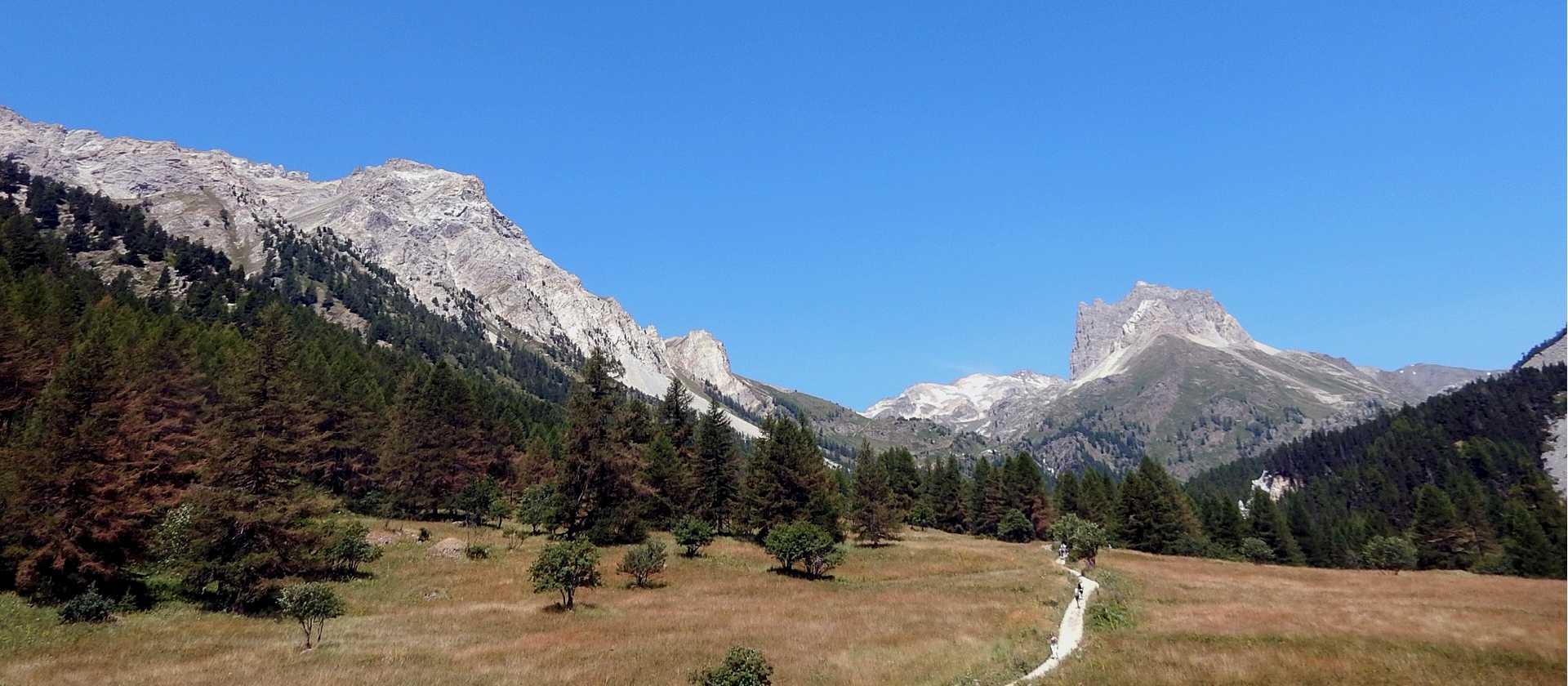 GR5 Alps Crossing Hiking Tour | France Guided Walk | UTracks