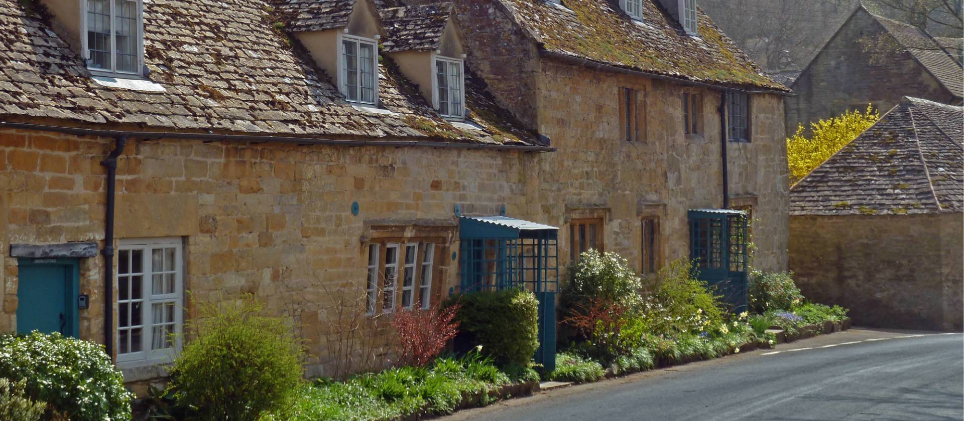 Cotswolds Walking Tour 8 Days l Self Guided Cotswolds Hiking Holiday